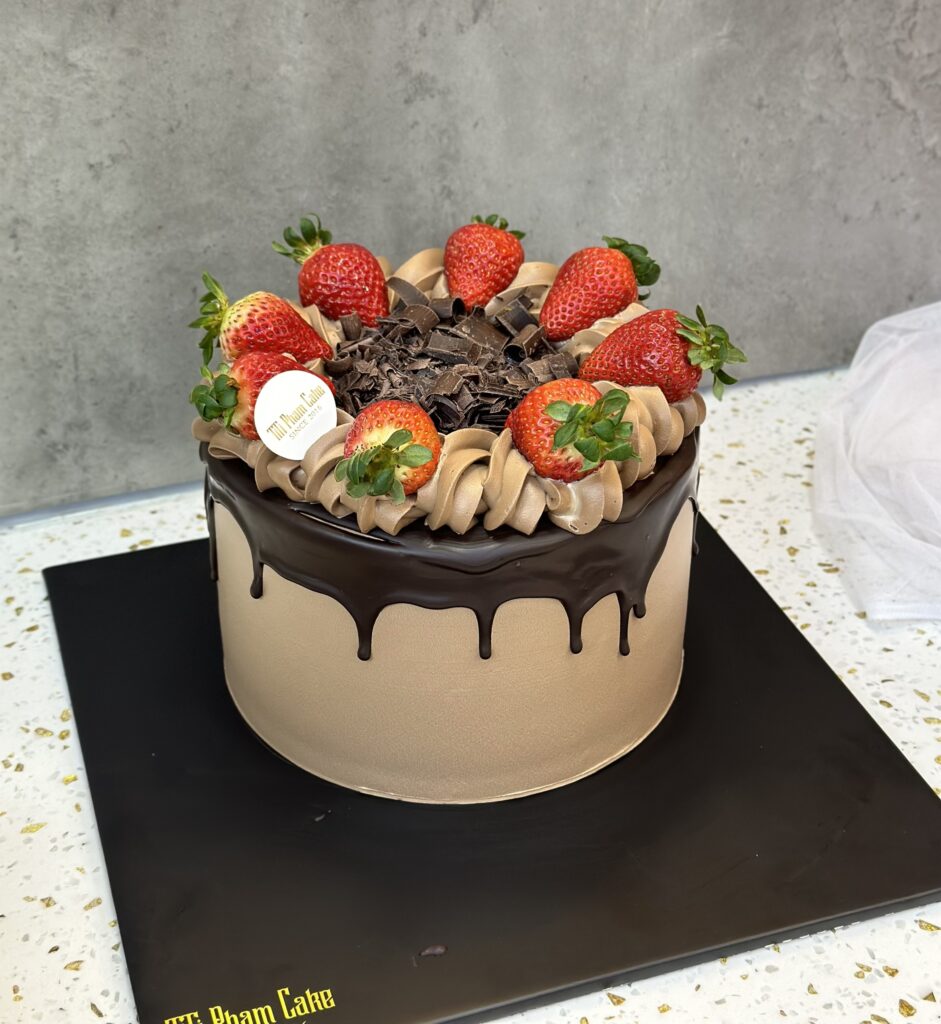 Mẫu Bánh Kem Socola 17/12/2023 - TiTiPhamCake